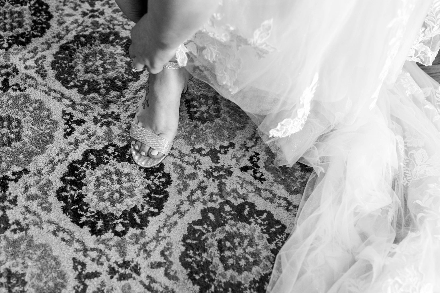 Bright Spring Rhode Island Wedding - Caitlin Page Photography | New ...